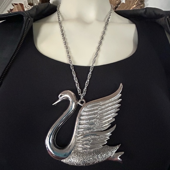 Vintage | Jewelry | Vintage Silver Swan Pendant Necklace | Poshmark